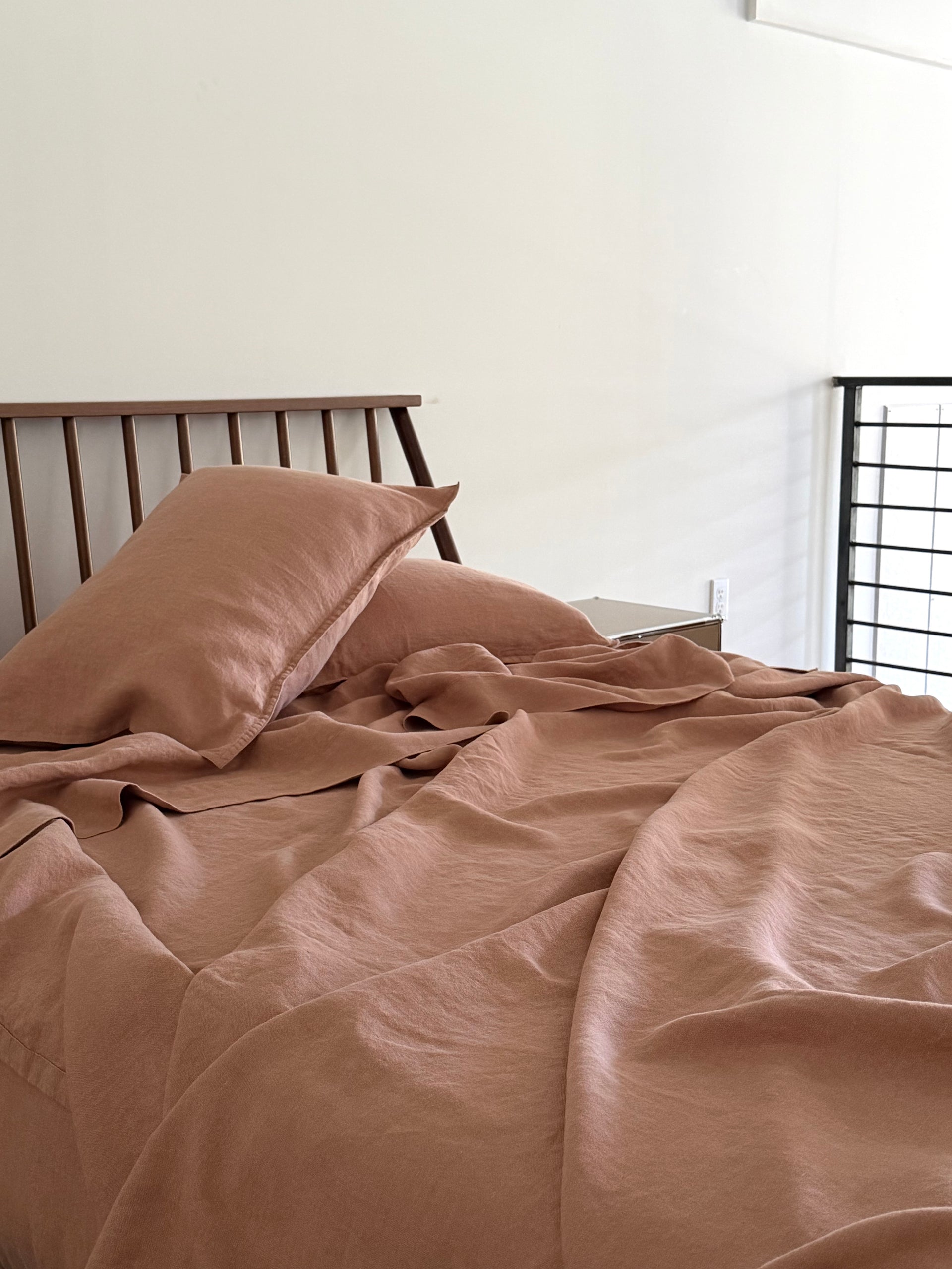 Linoto Linen Sheets | Linen for Bed, Bath and Home